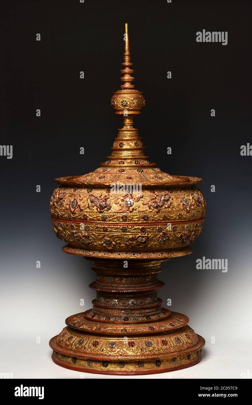 Burmese lacquerware hi-res stock photography and images - Alamy