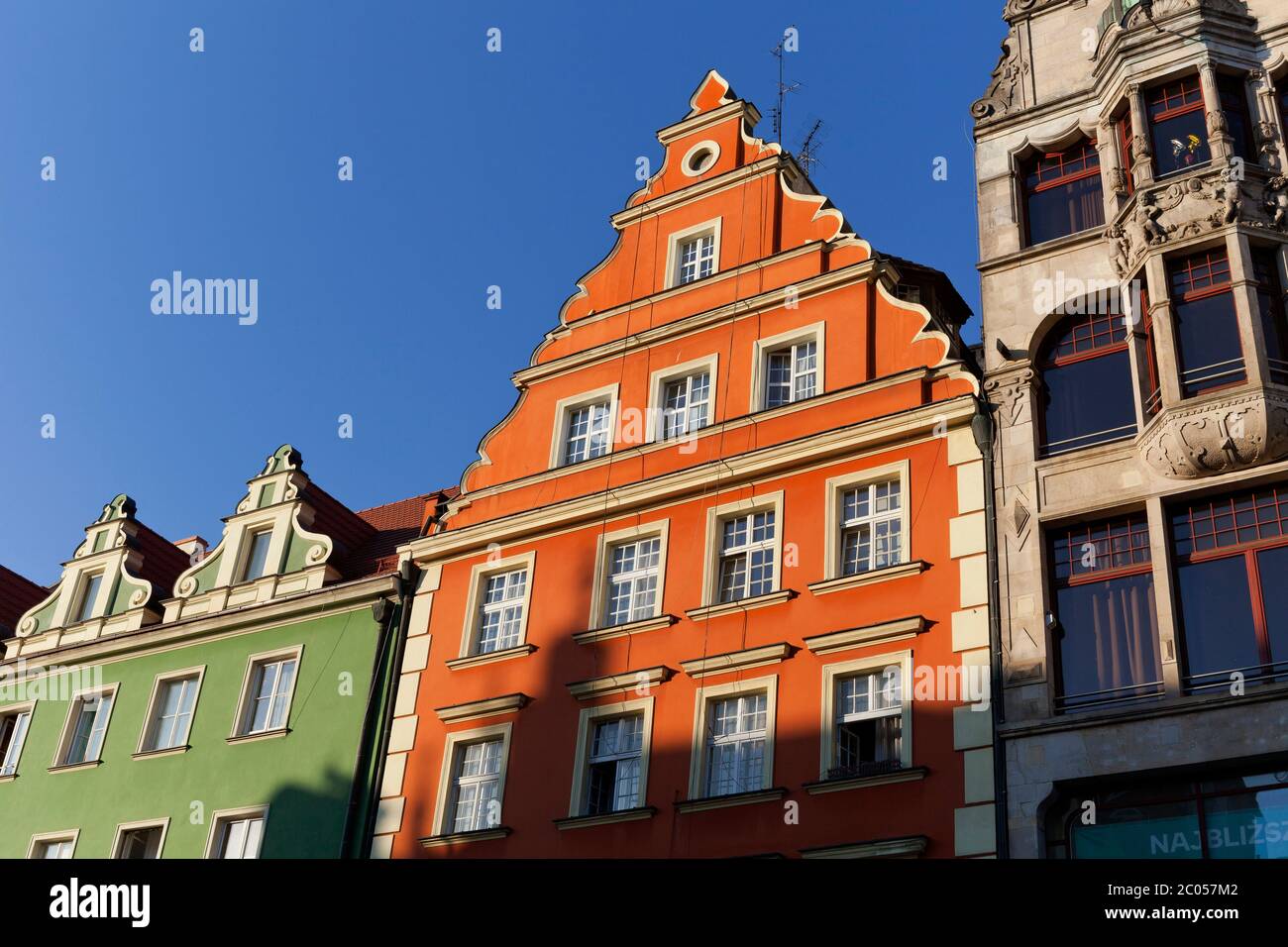 Colourful medieval houses in wroclaw hi-res stock photography and ...