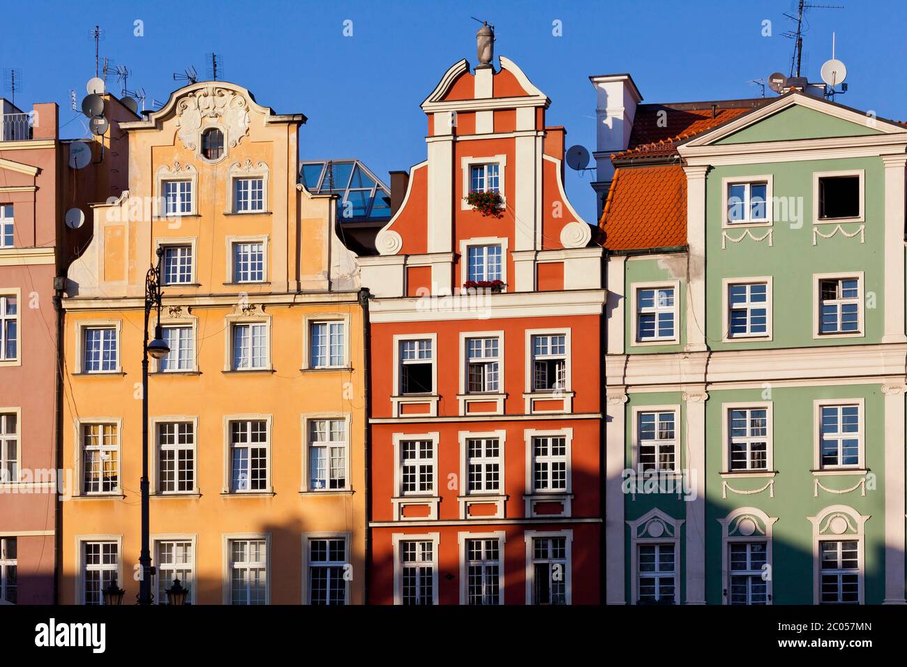 Colourful medieval houses in wroclaw hi-res stock photography and ...