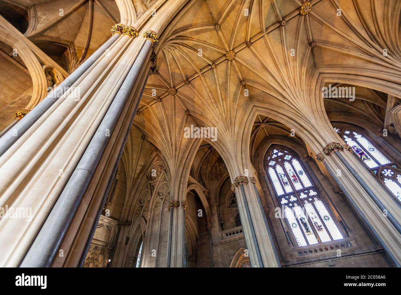 Bristol cathedral nave hi-res stock photography and images - Alamy