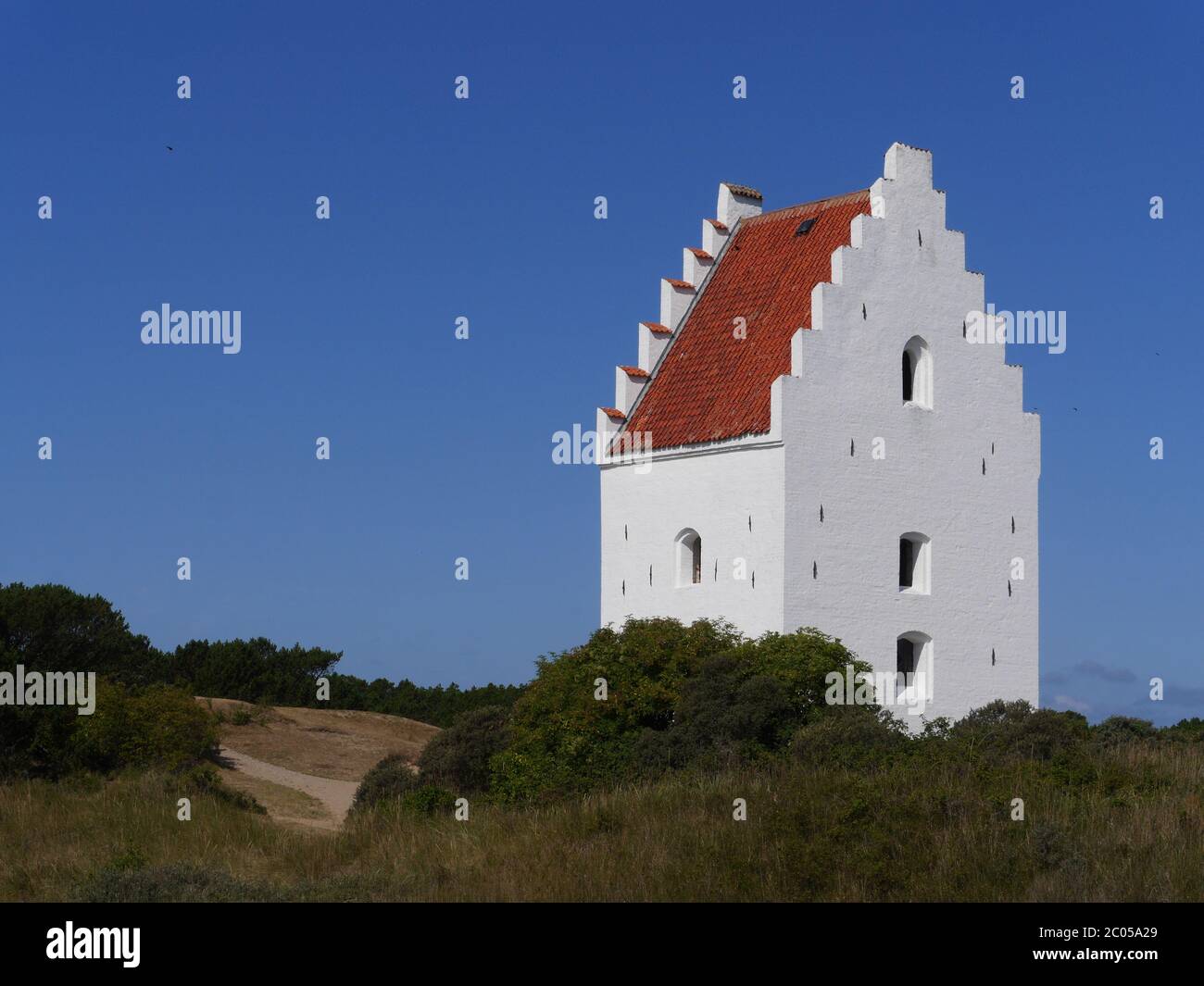 Sand covered hi-res stock photography and images - Alamy