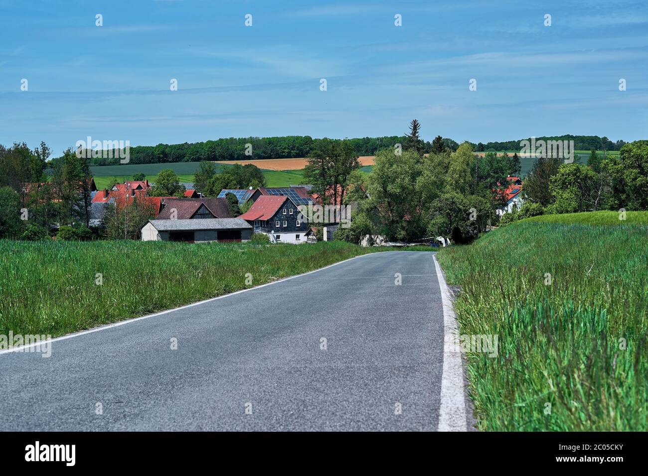 Empty village green hi-res stock photography and images - Alamy