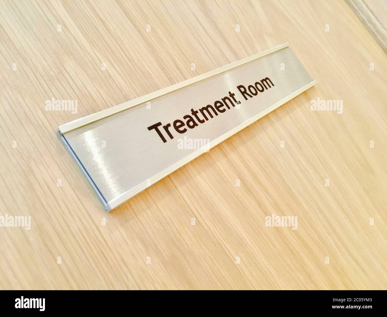 A door sign for a treatment room. Used by doctors, hypnotherapists ...