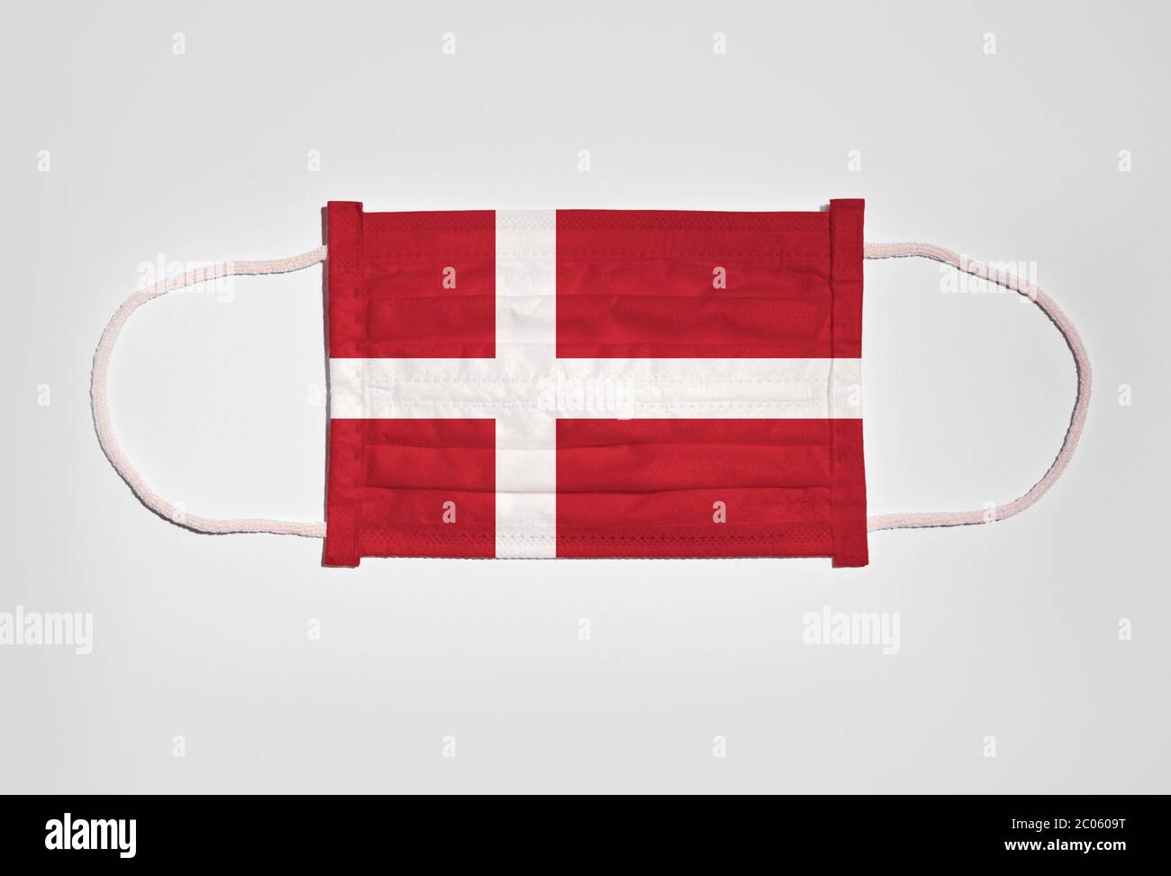Symbol picture Corona crisis, mouth guard, breathing mask, mouth and ...