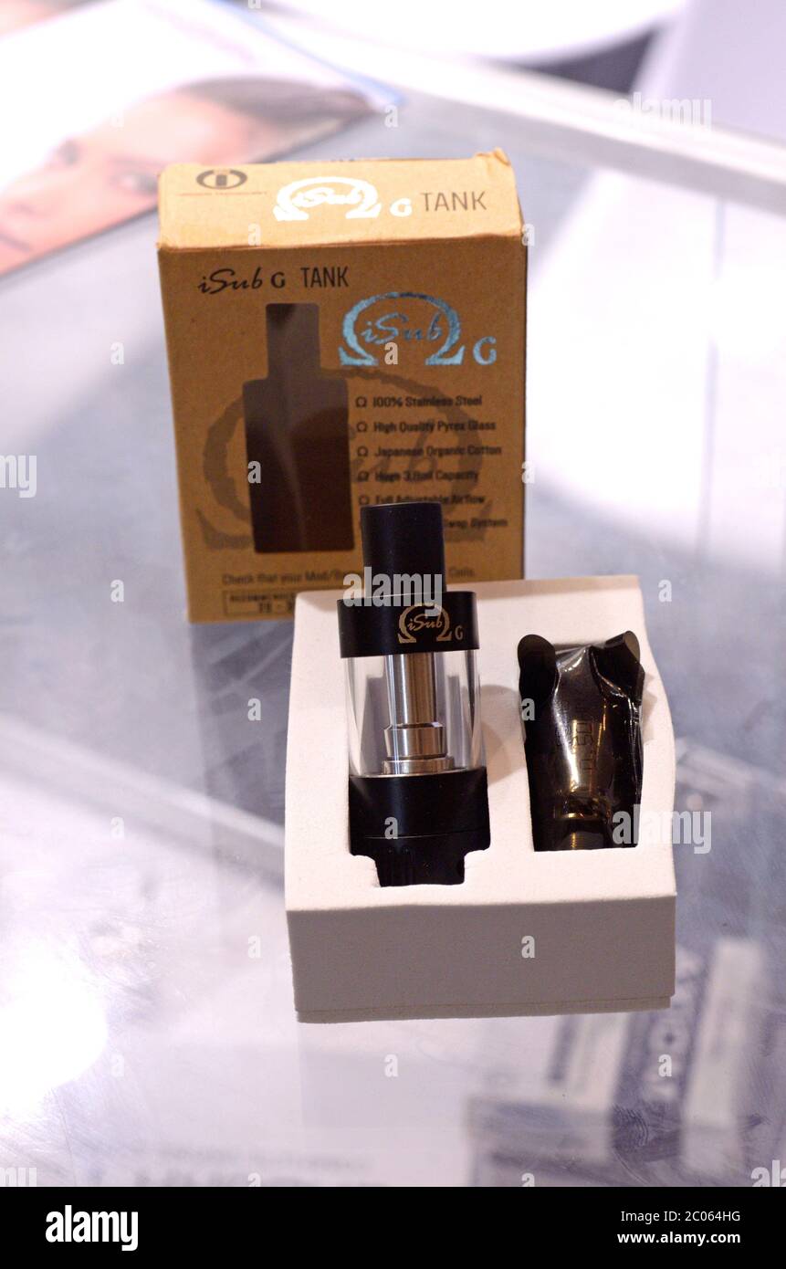 Vape tank exposed to show benefits of electronic cigarettes Stock Photo ...