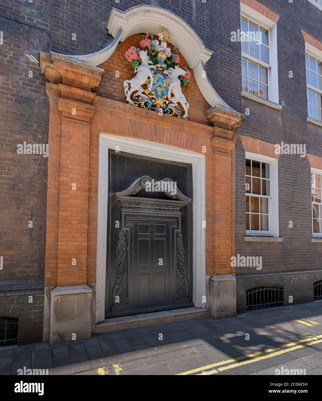 Entrance of the livery hall of the innholders company hi-res stock ...