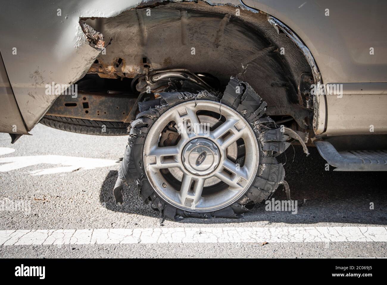 Car with destroyed tire, Car accident, Manhattan, New York City, New ...