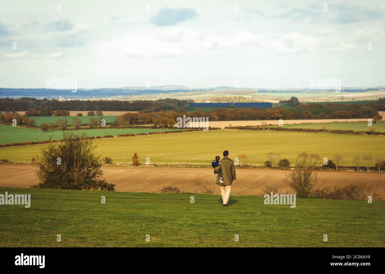 Family walk in the countryside hi-res stock photography and images - Alamy
