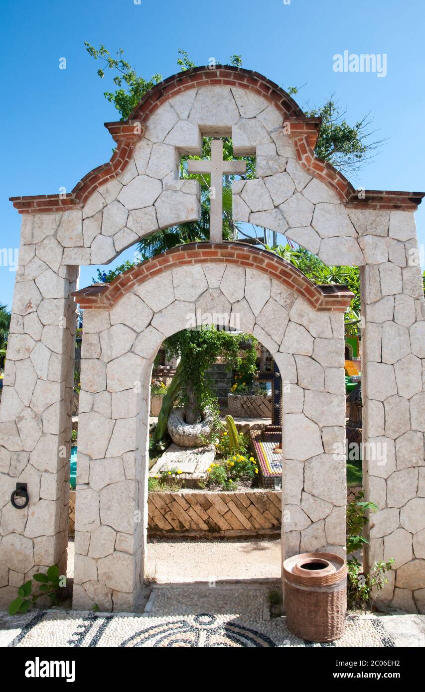 The arch structure as the entrance to the traditional cemetery in Playa ...