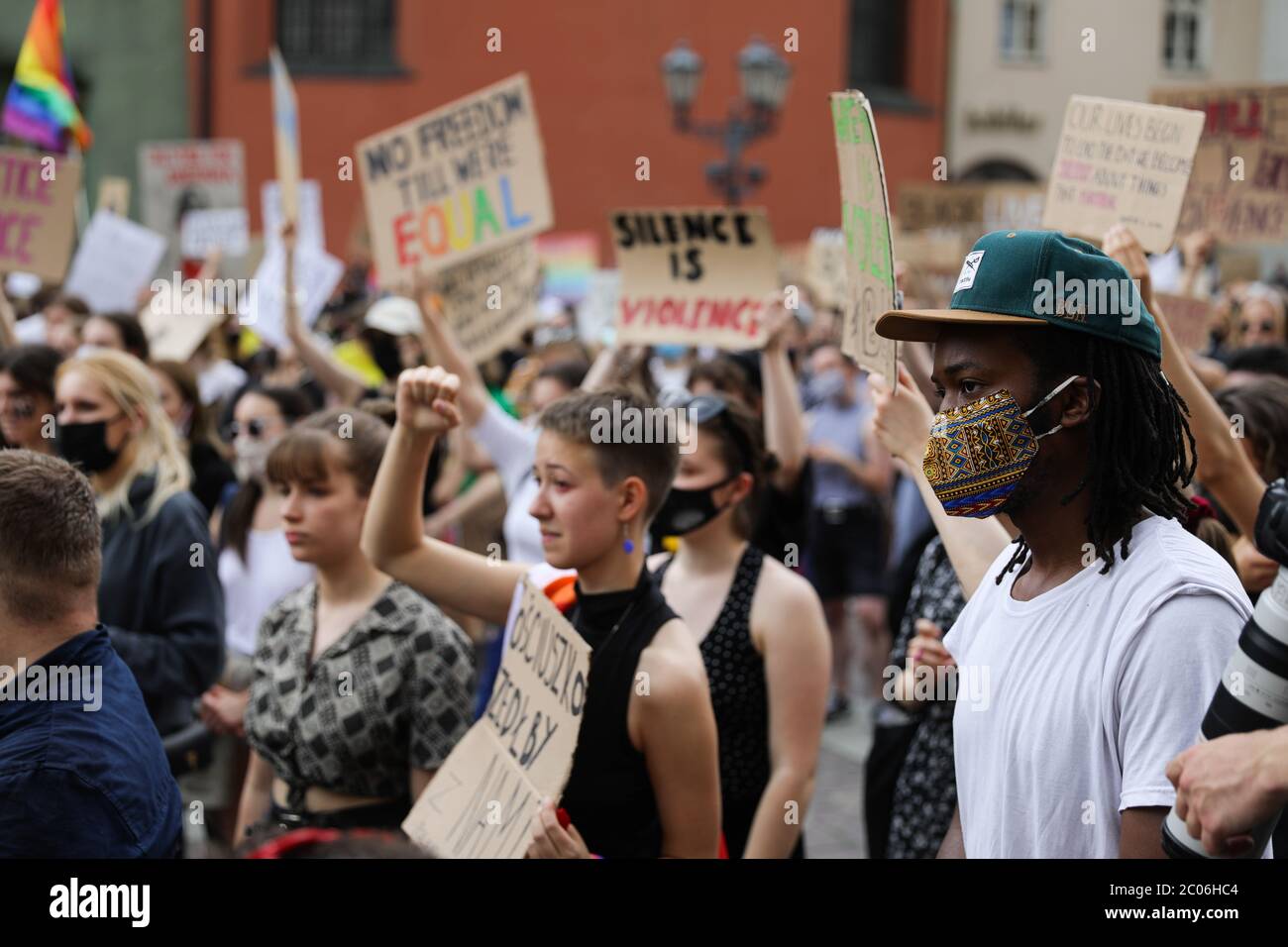 Equality slogans hi-res stock photography and images - Alamy