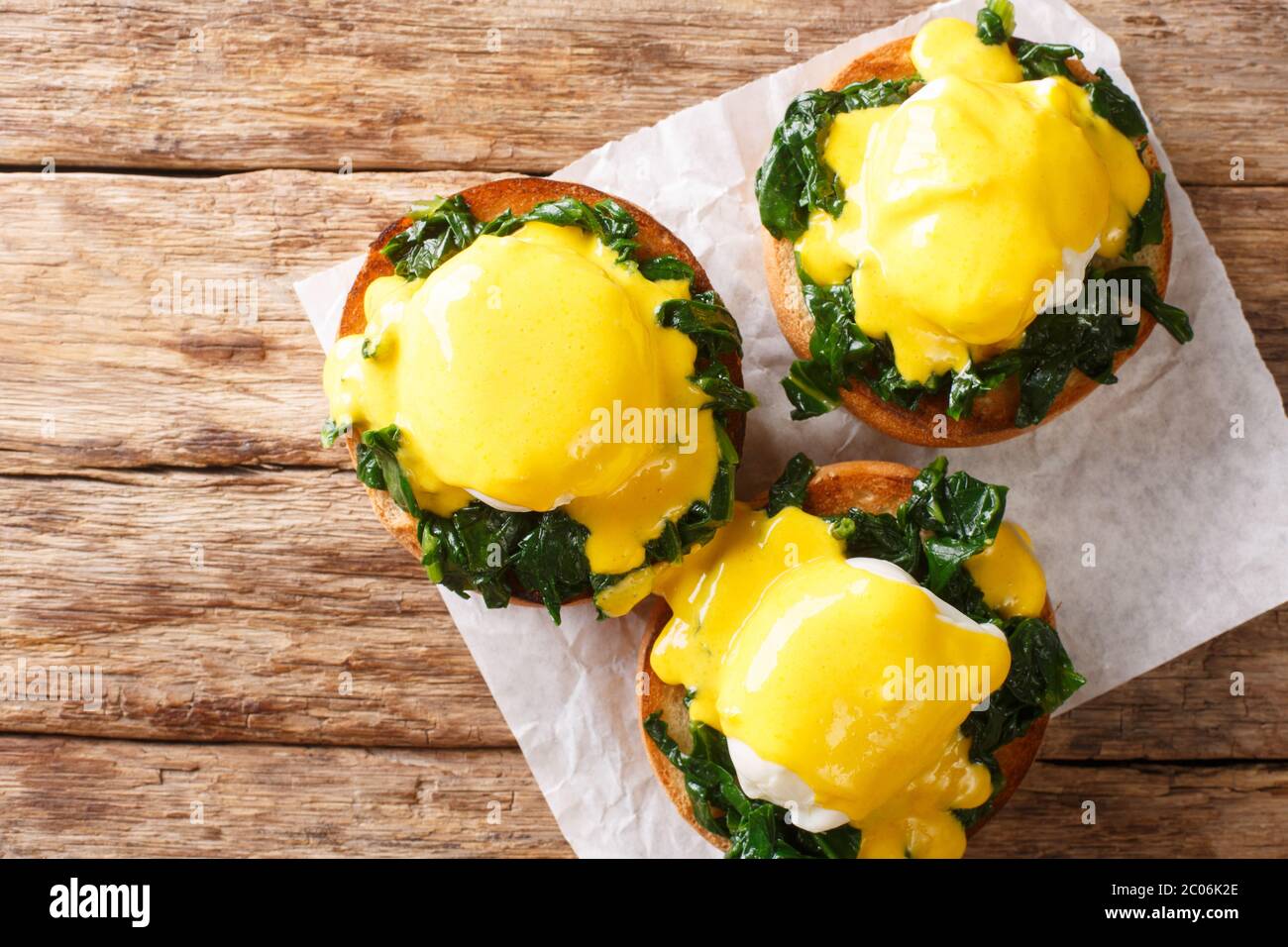 Egg benedict recipe hi-res stock photography and images - Alamy