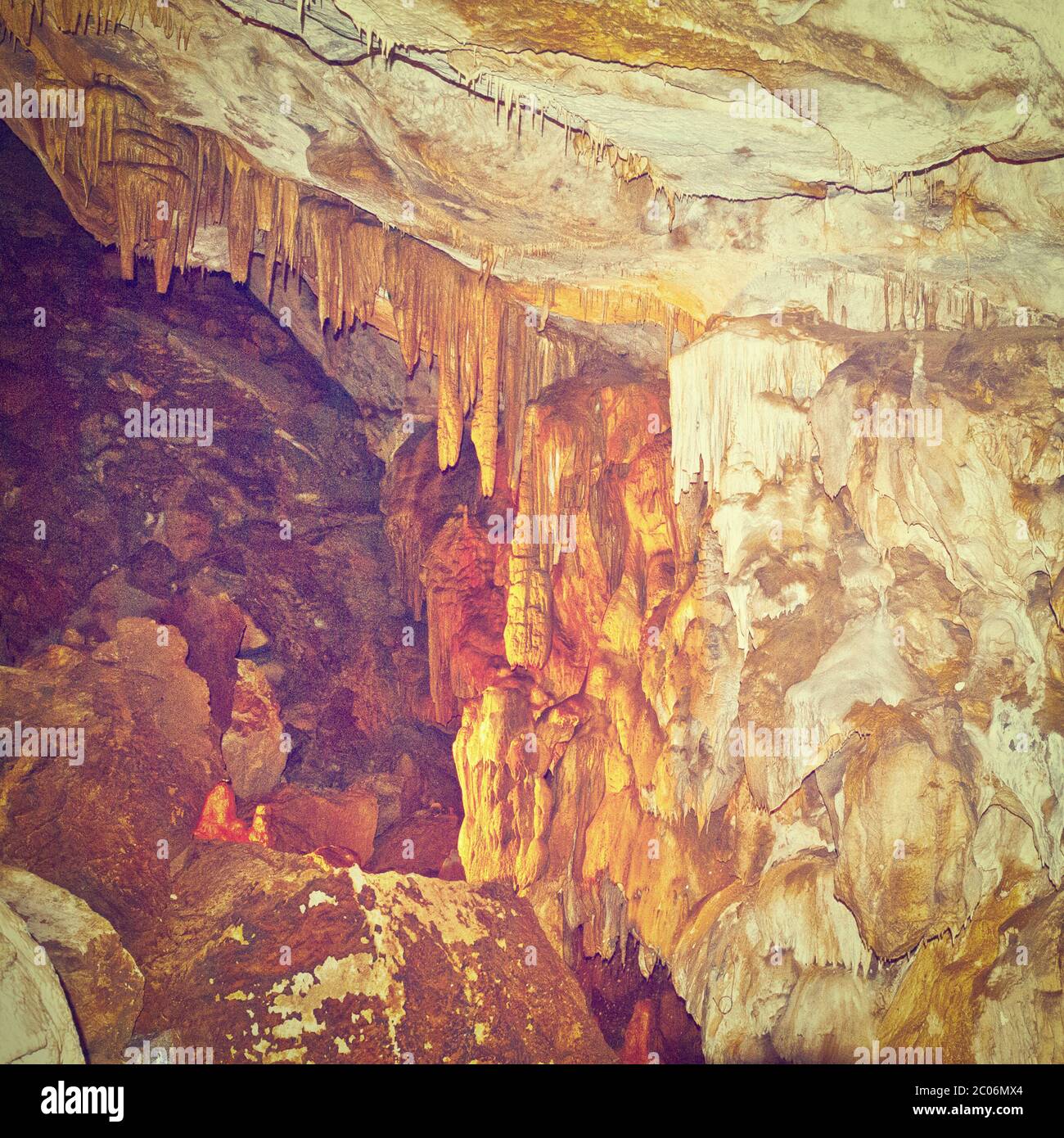 Caverns and terrain hi-res stock photography and images - Alamy