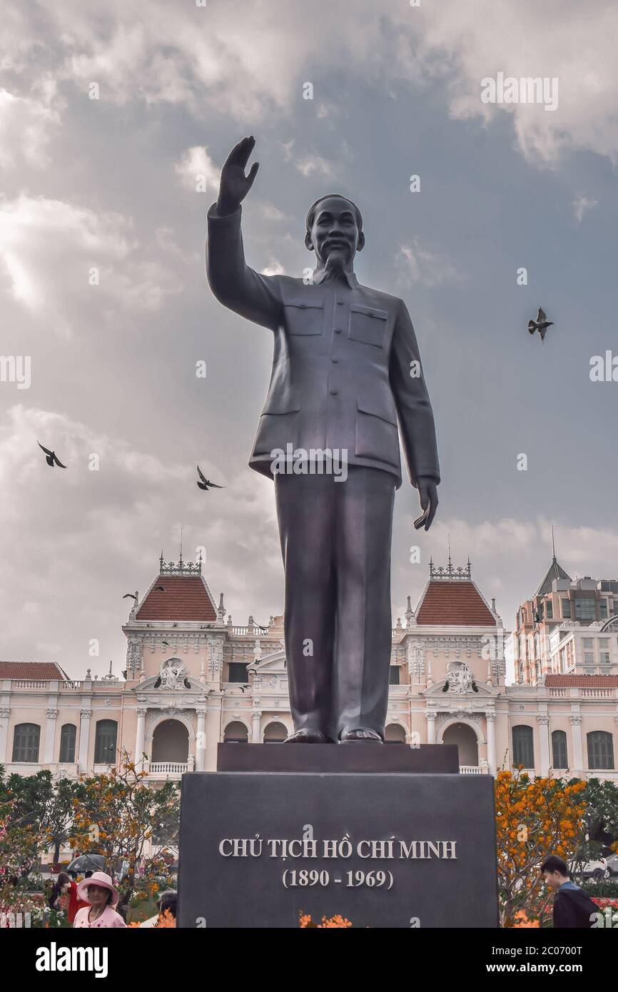 Statue of Vietnamese Leader Ho Chi Ming in front of the Saigon Town ...