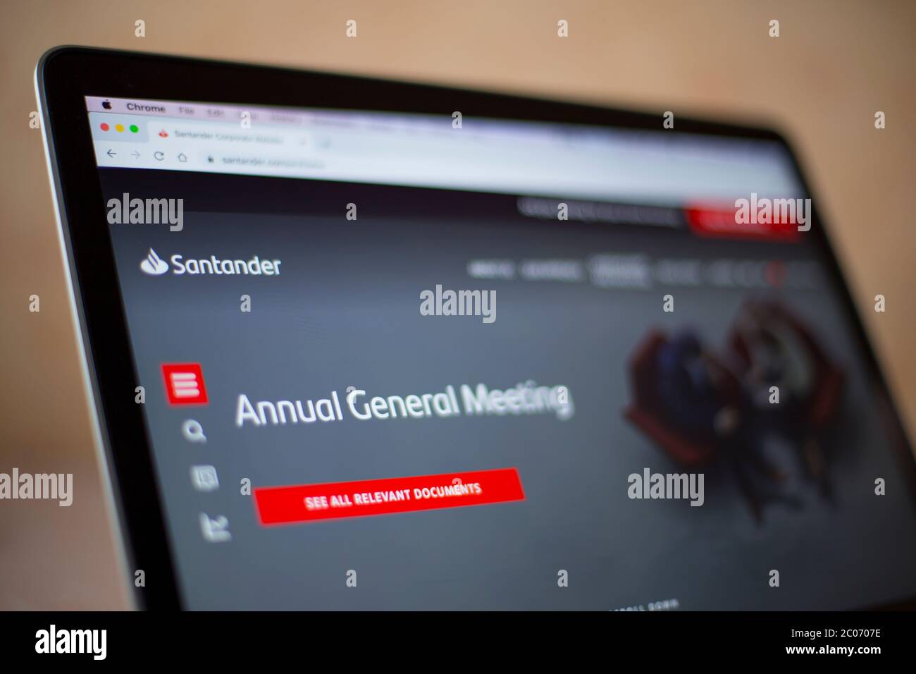 Santander corporate web site on computer screen Stock Photo - Alamy