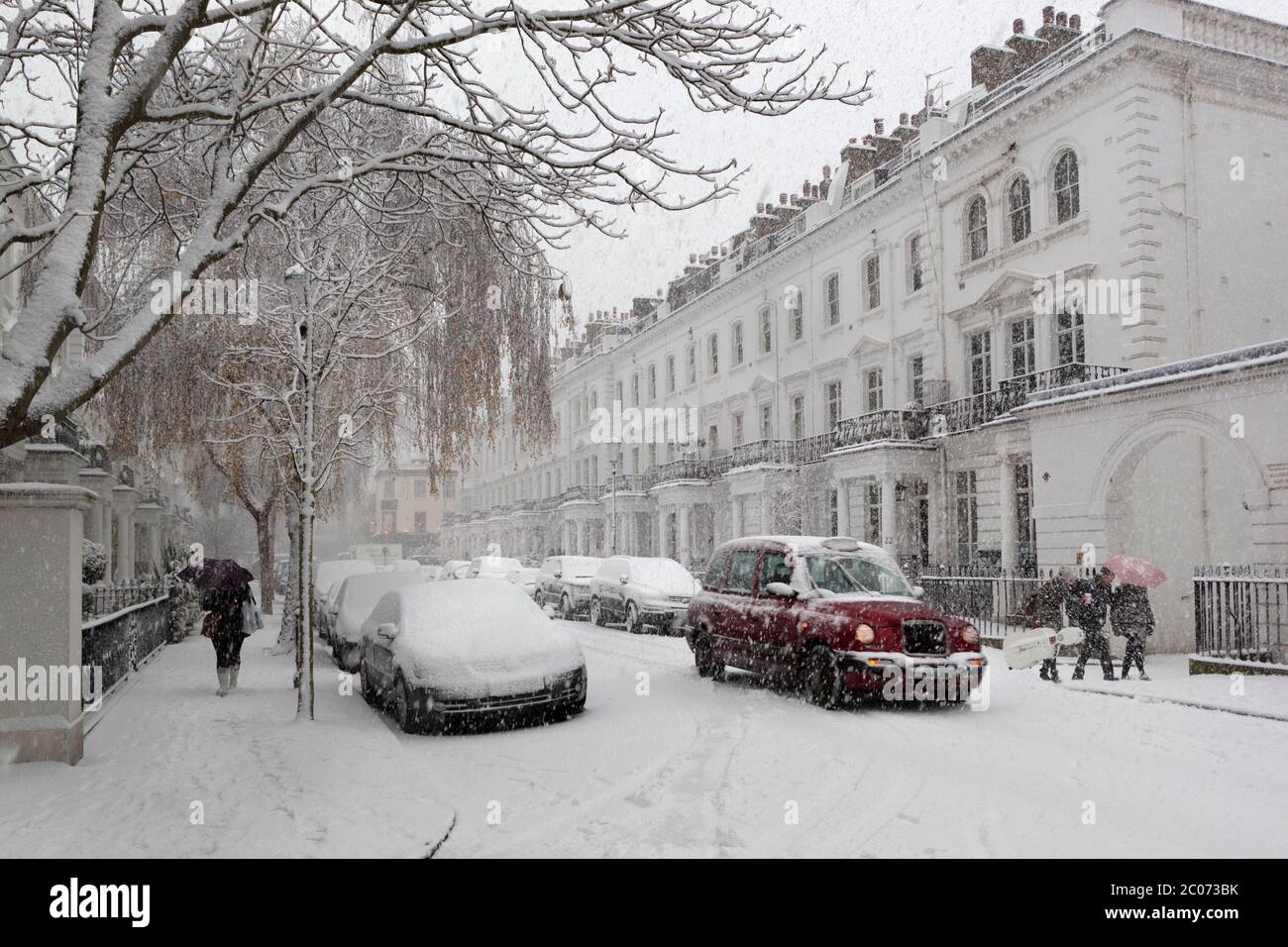 Snowy street in South Kensington, London, England, UK Stock Photo - Alamy