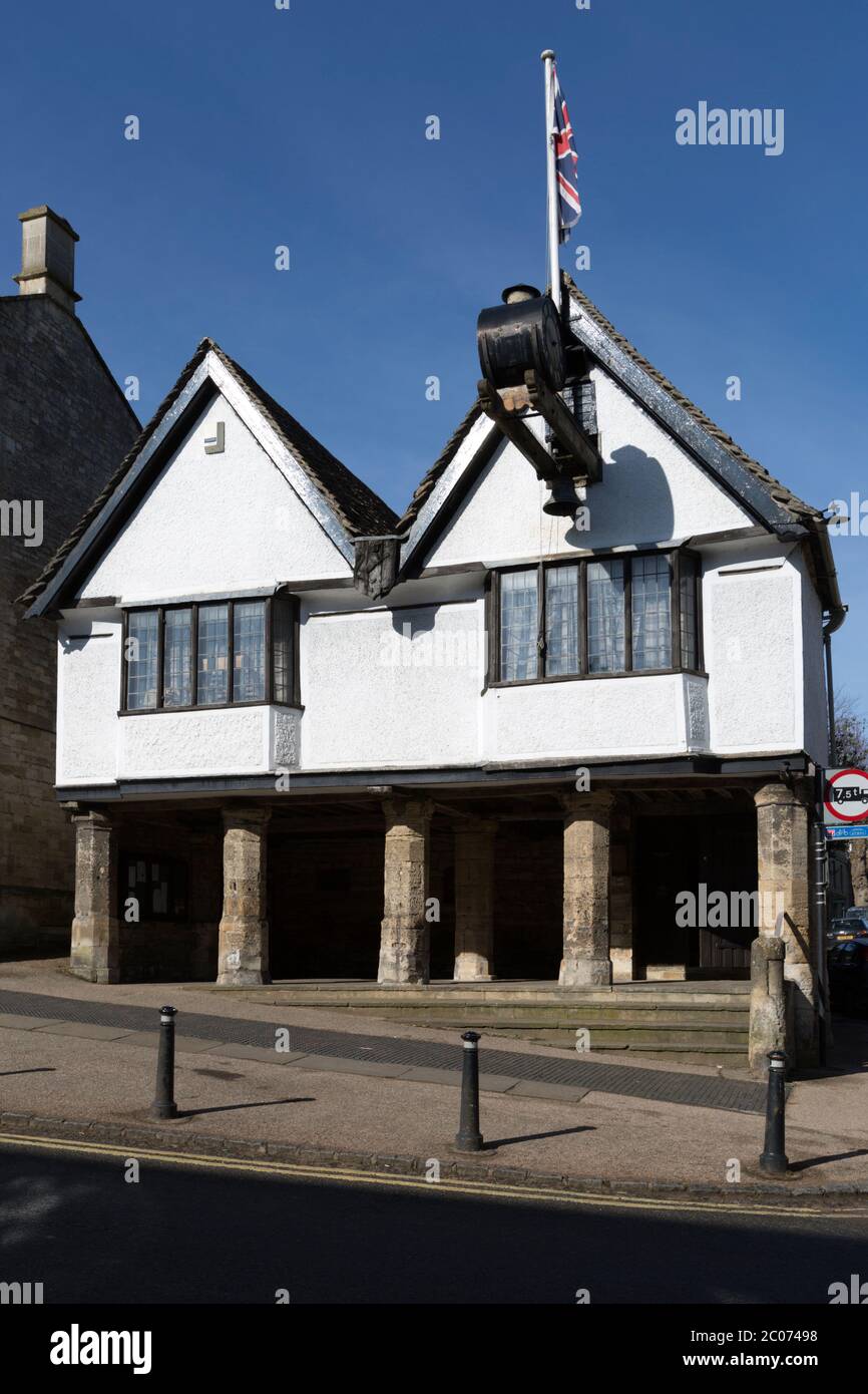 Burford village cotswolds oxfordshire hi-res stock photography and ...