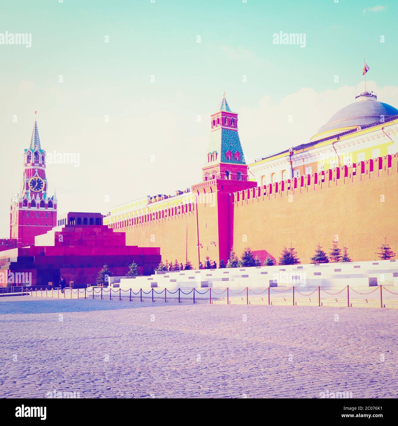 Instagram square hi-res stock photography and images - Alamy