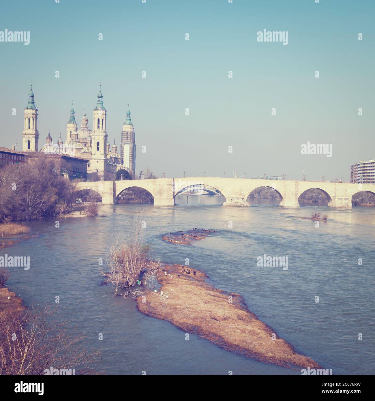 Zaragoza town ebro river hi-res stock photography and images - Alamy