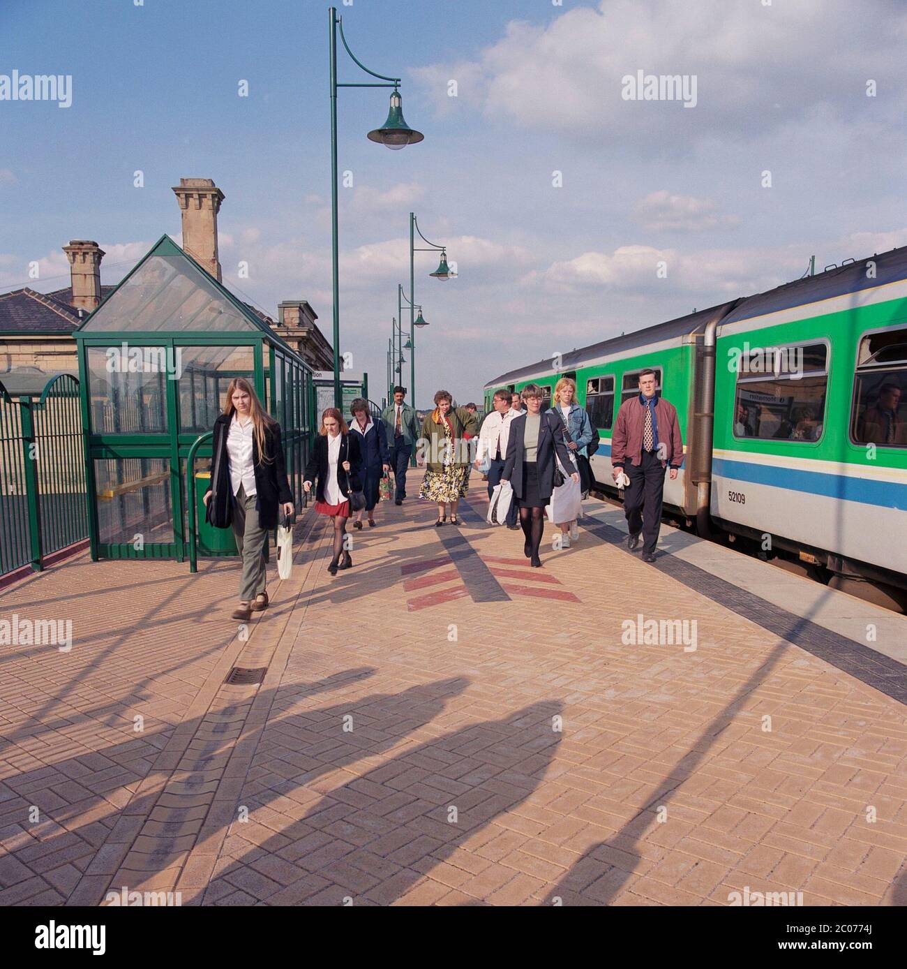 Robin hood railway hi-res stock photography and images - Alamy