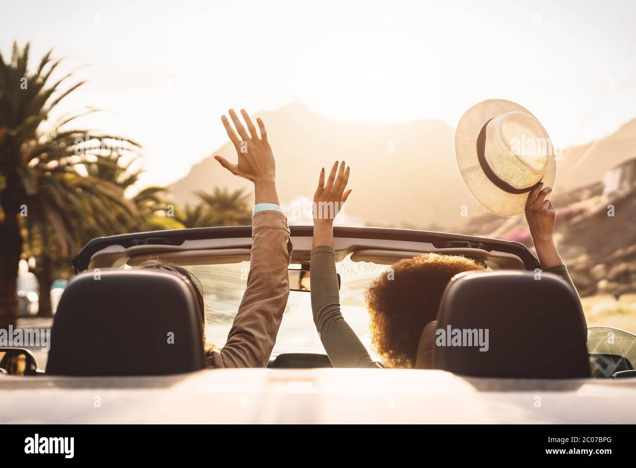 Couple travel in luxury places hi-res stock photography and images - Alamy