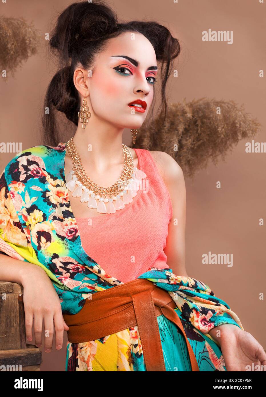 Traditional japanese hair style hi-res stock photography and images - Alamy