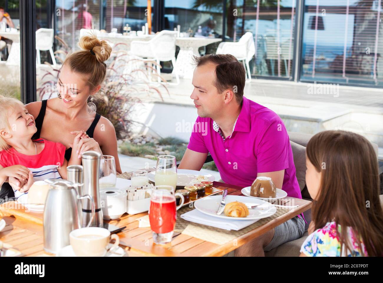 Family brunch mother hi-res stock photography and images - Alamy