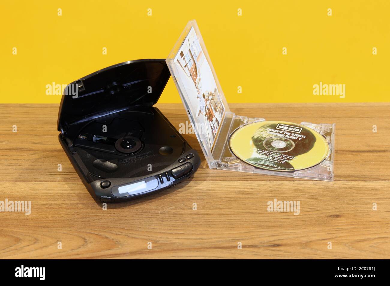 OASIS What's the Story Morning Glory 1995 CD album with a SONY Discman ...