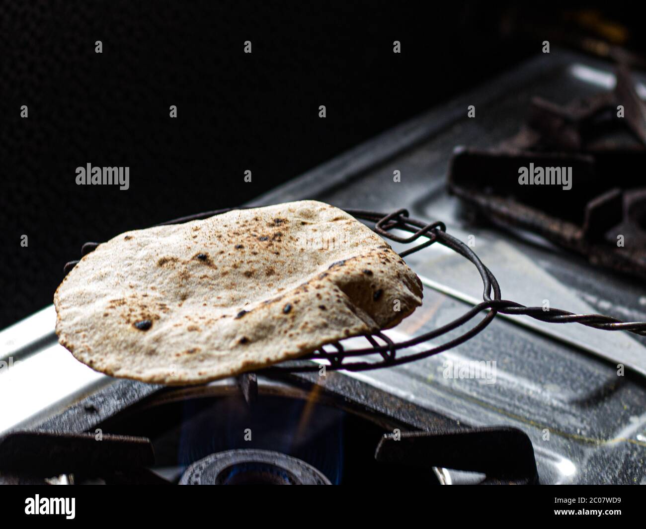 Traditional way of making indian Roti / Chapati / Tava Roti, in indian ...