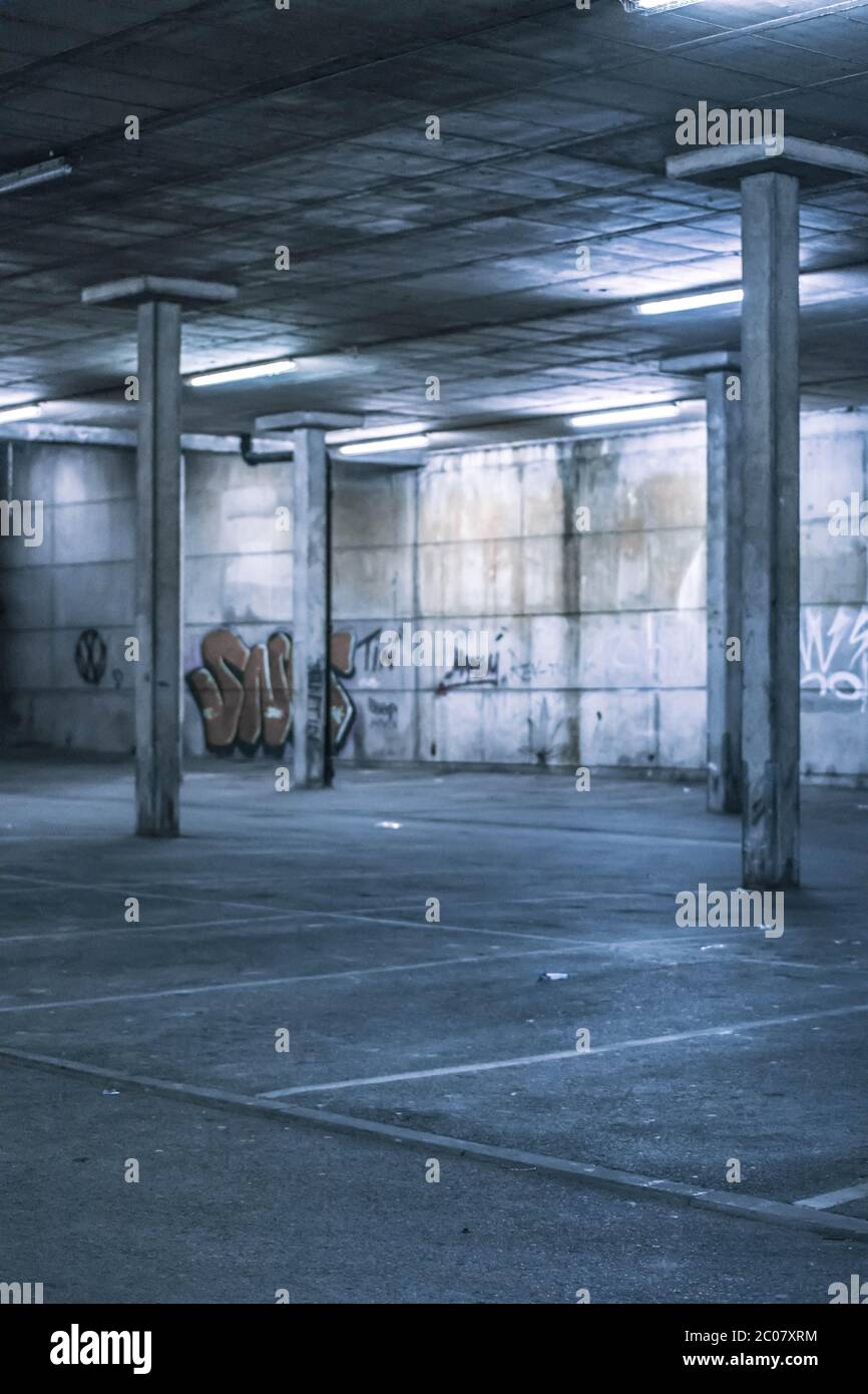 Interior spaces hi-res stock photography and images - Alamy