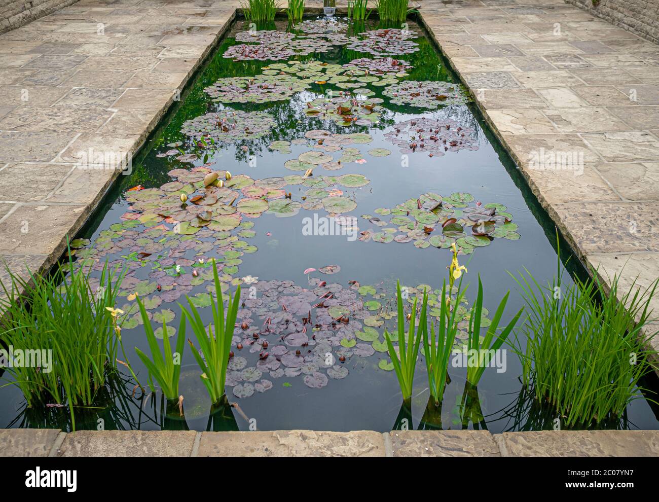 Formal terraced gardens hi-res stock photography and images - Alamy