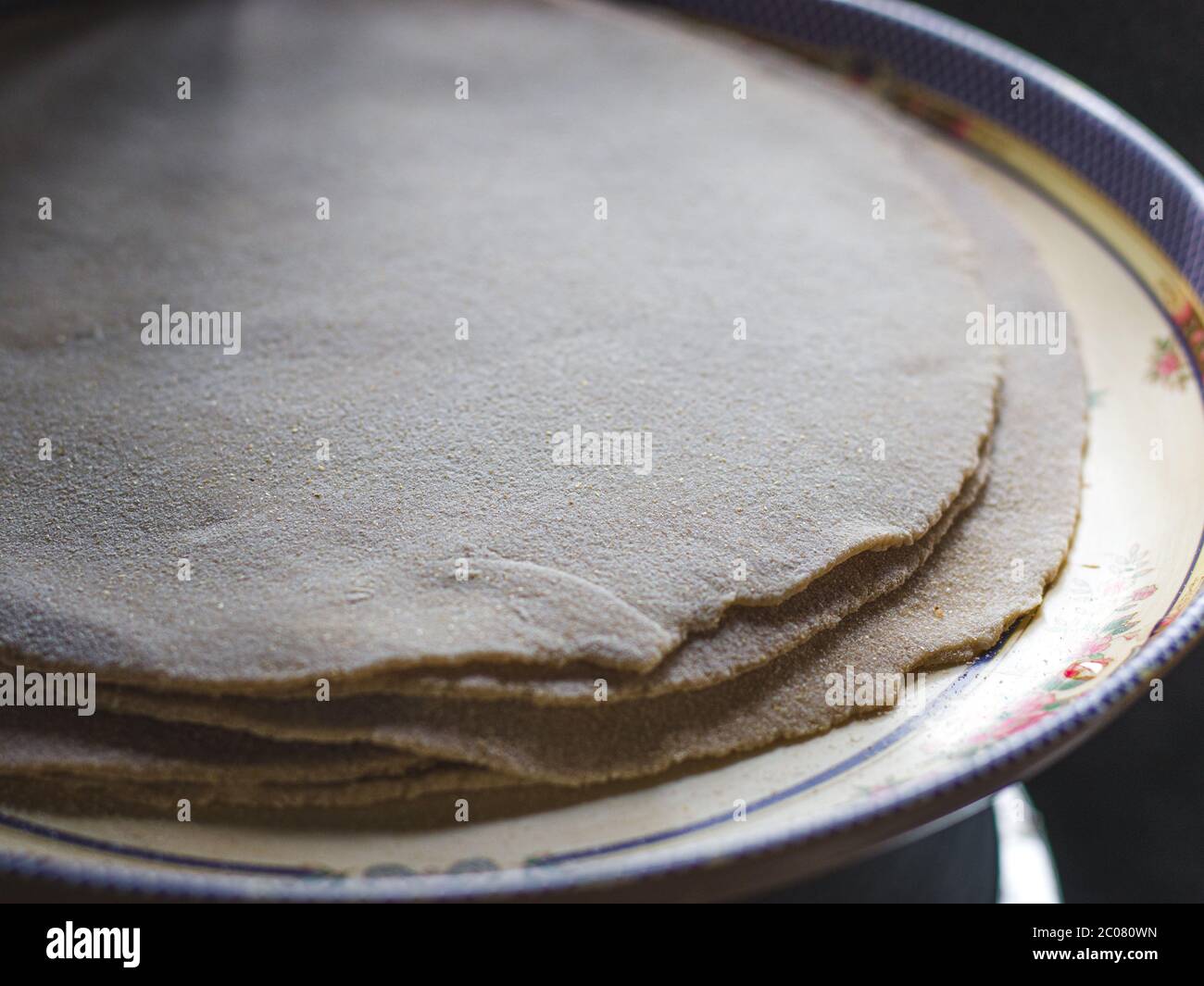 Traditional way of making indian Roti / Chapati / Tava Roti, in indian ...