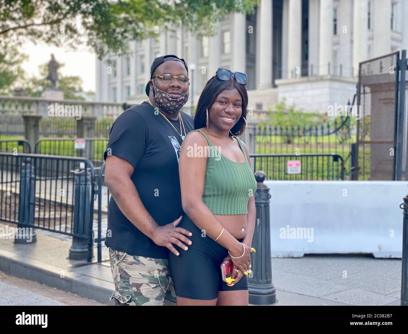 George washington pose hi-res stock photography and images - Alamy