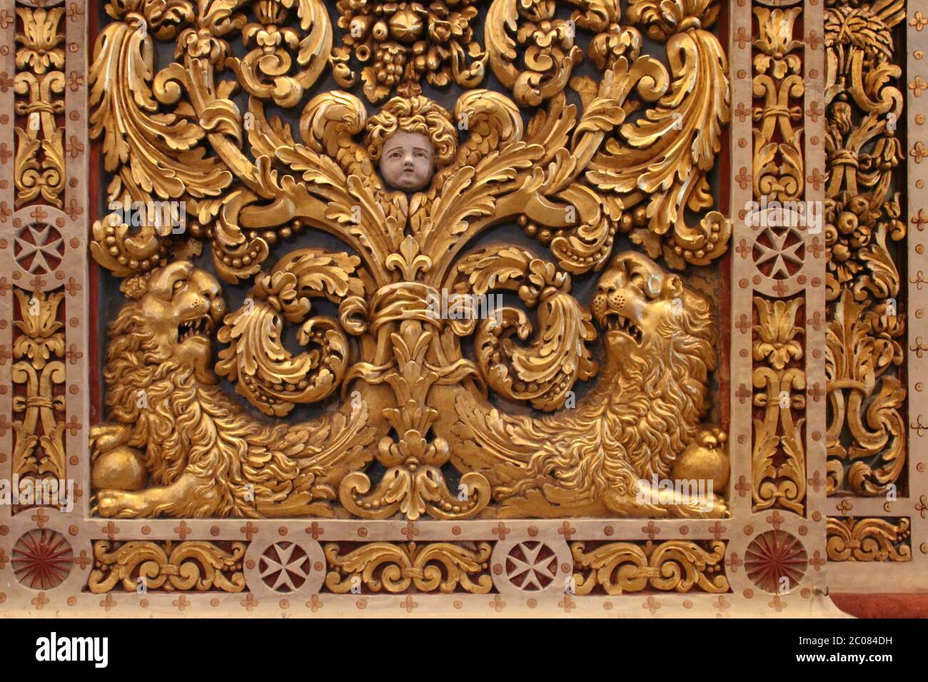 Frise arabesque hi-res stock photography and images - Alamy