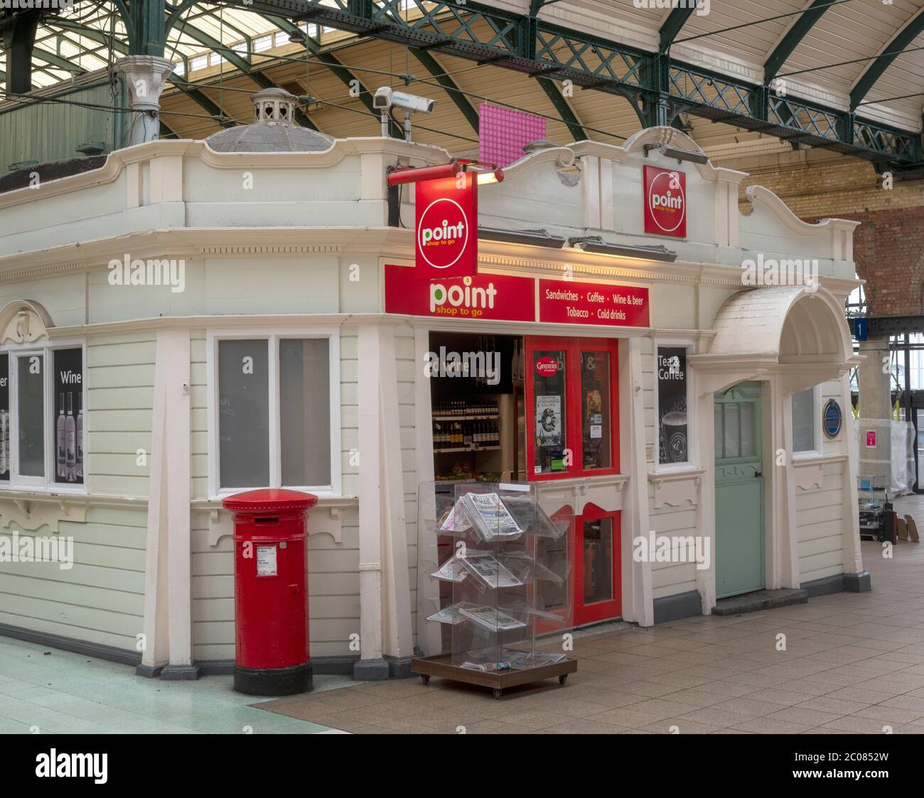 Hull paragon railway station interchange hi-res stock photography and ...