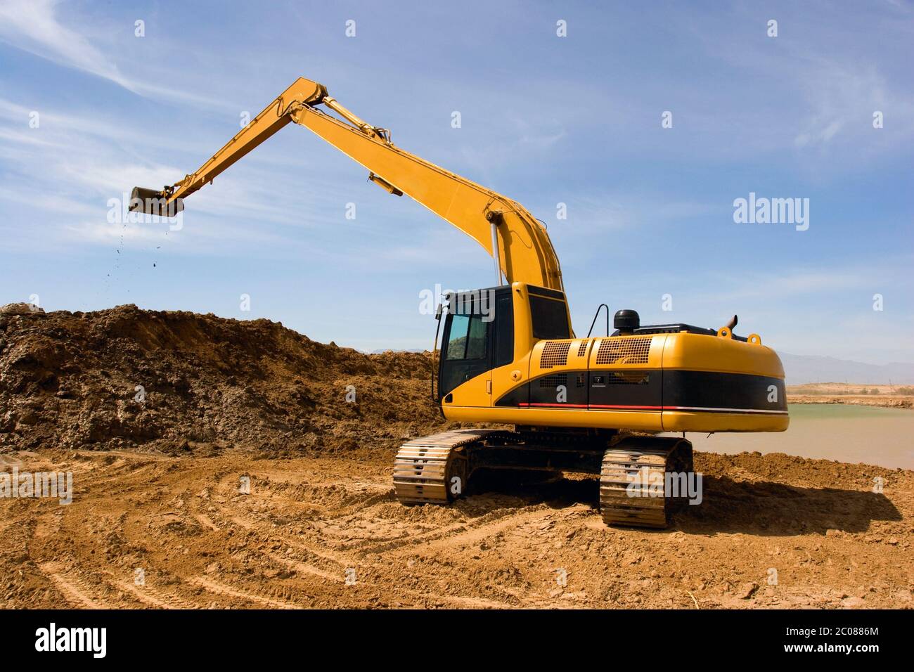 Part loading site elevator hi-res stock photography and images - Alamy