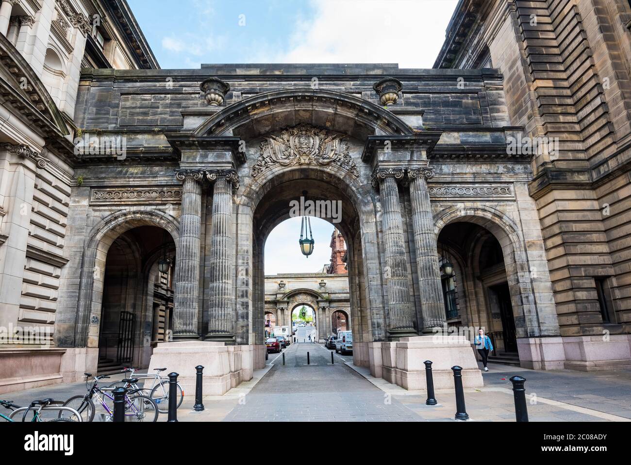 Glasgow city chambers archway hi-res stock photography and images - Alamy