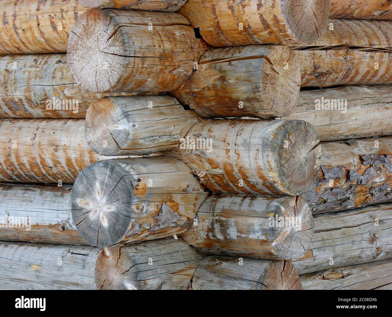 edge of a log cabin Stock Photo - Alamy