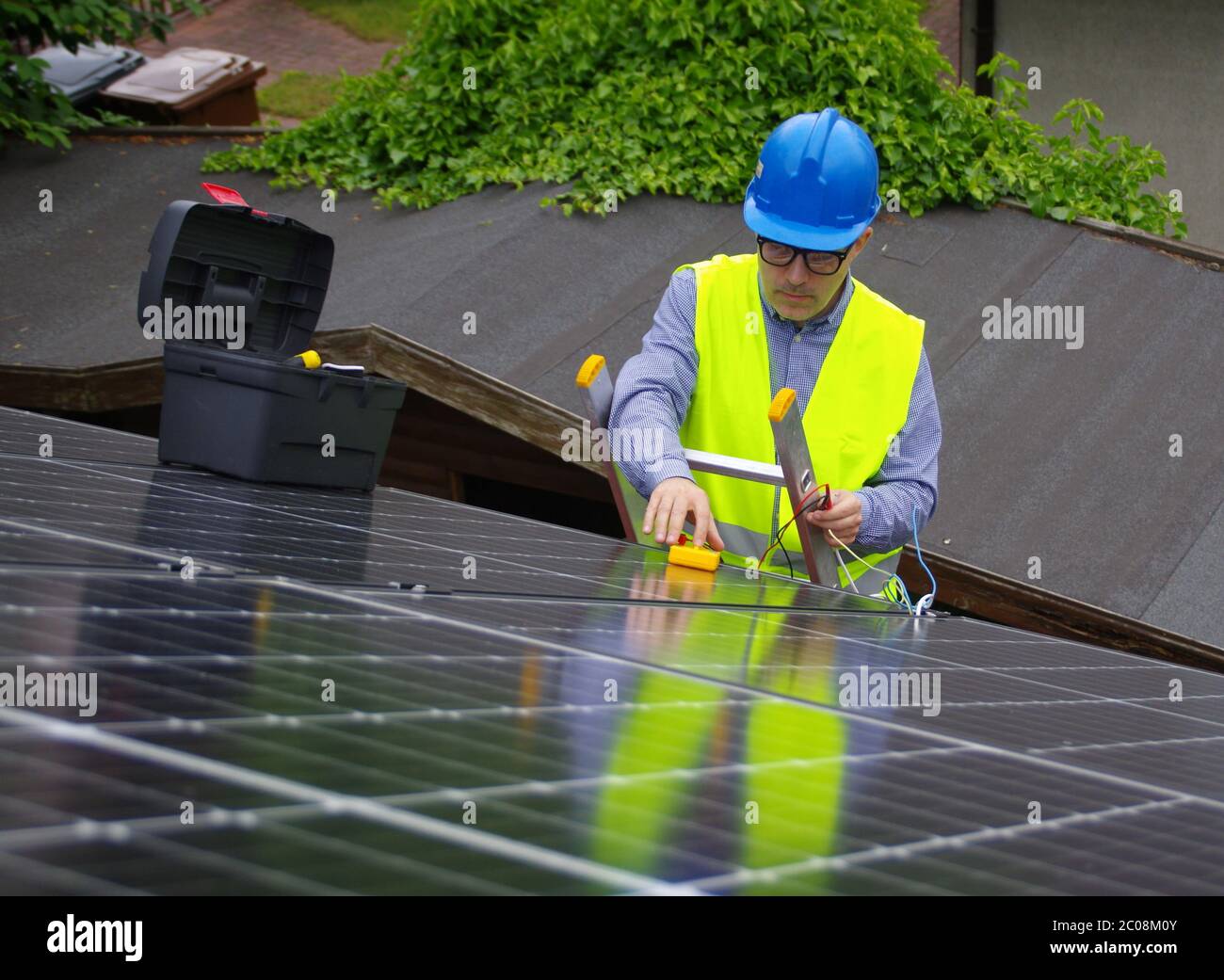 Ladder installation hi-res stock photography and images - Alamy