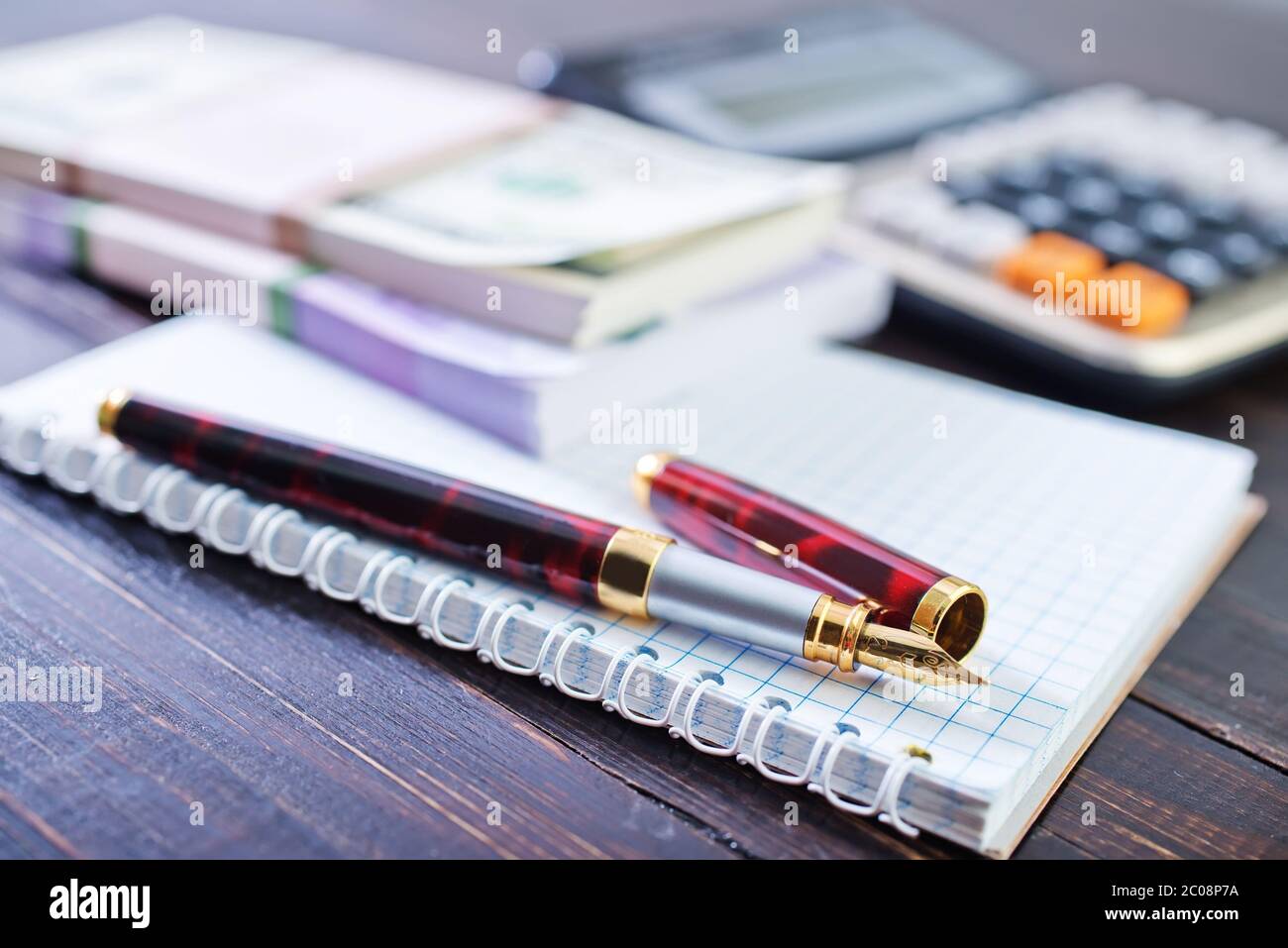pen and note Stock Photo - Alamy