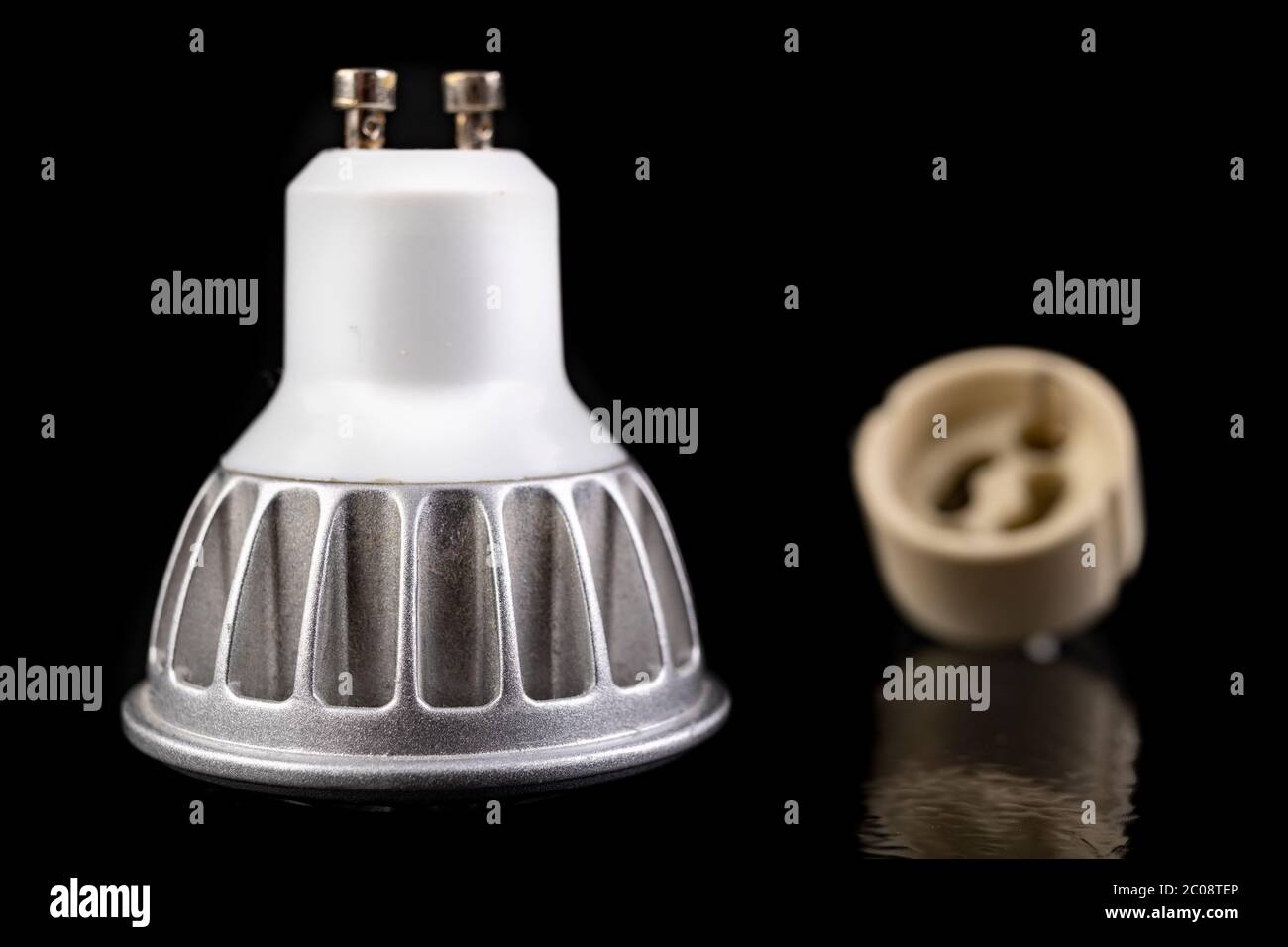 Twist lock connectors hi-res stock photography and images - Alamy