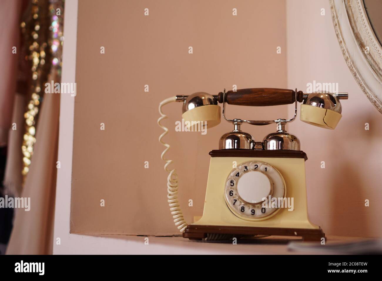 Phone ringing on desk hi-res stock photography and images - Alamy
