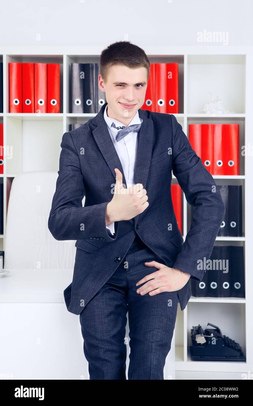 Young smiling businessman people hi-res stock photography and images ...