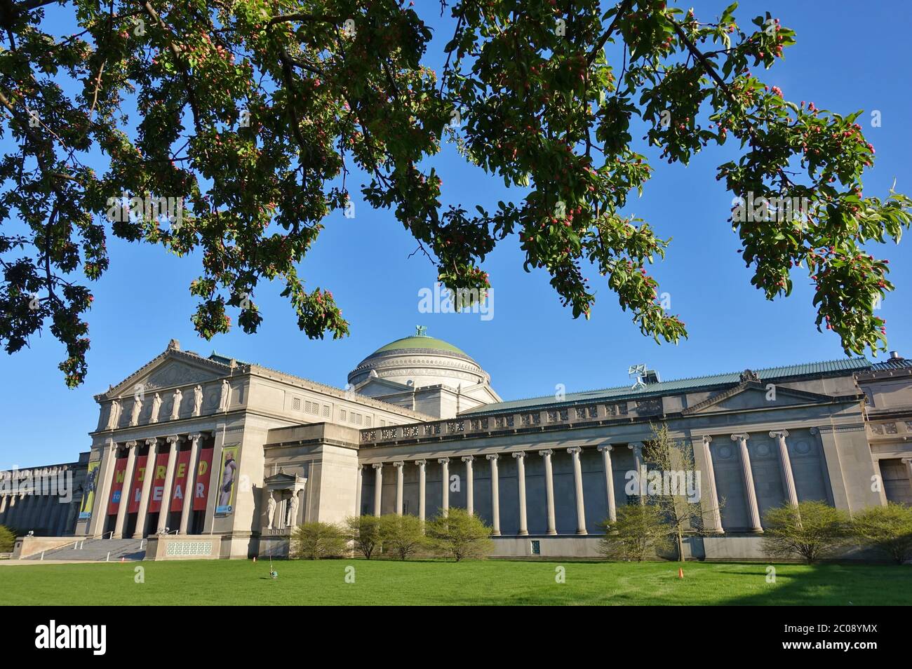 Chicago museum of science and industry hi-res stock photography and ...