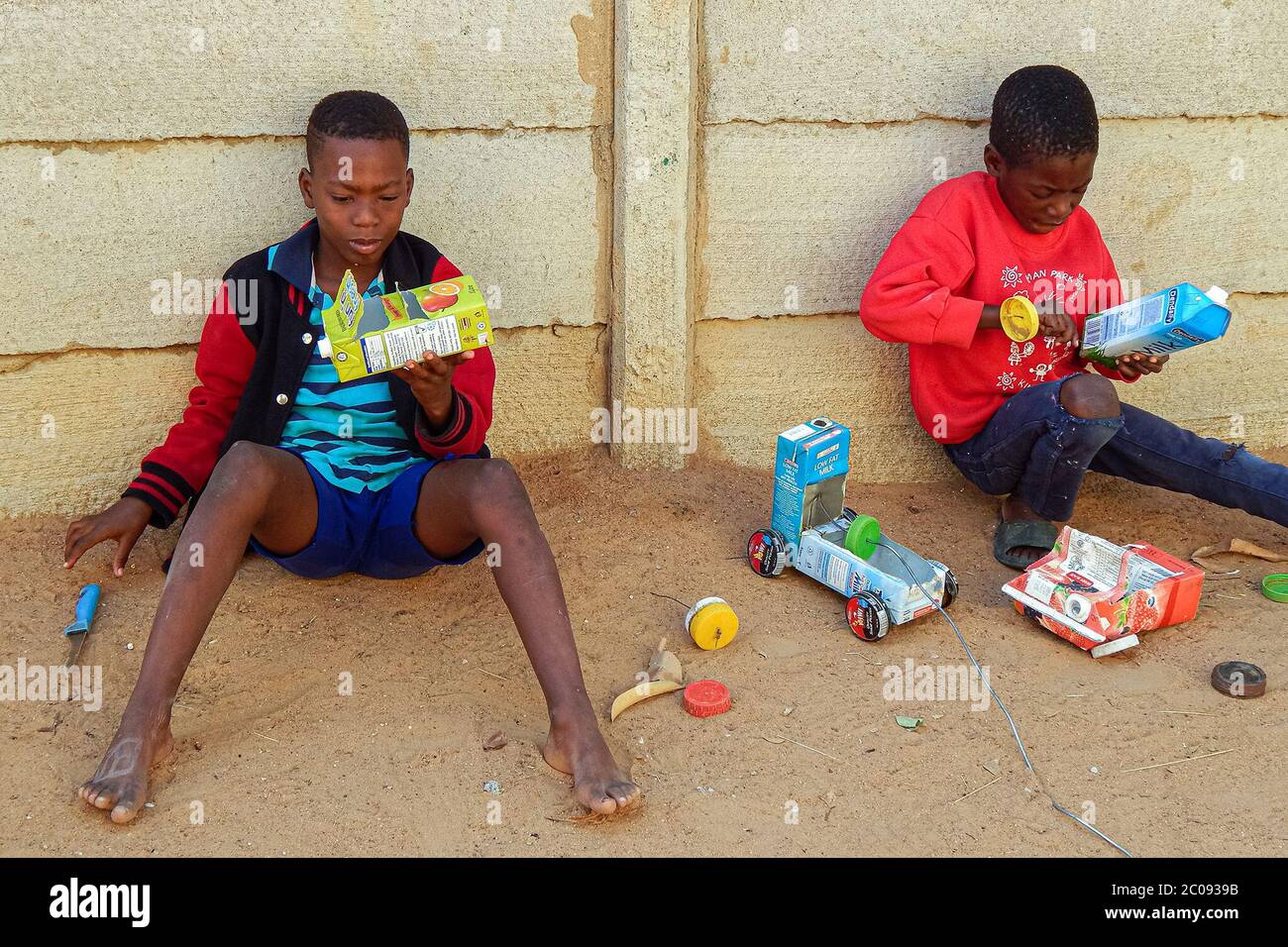 Zimbabwe children playing hi-res stock photography and images - Alamy