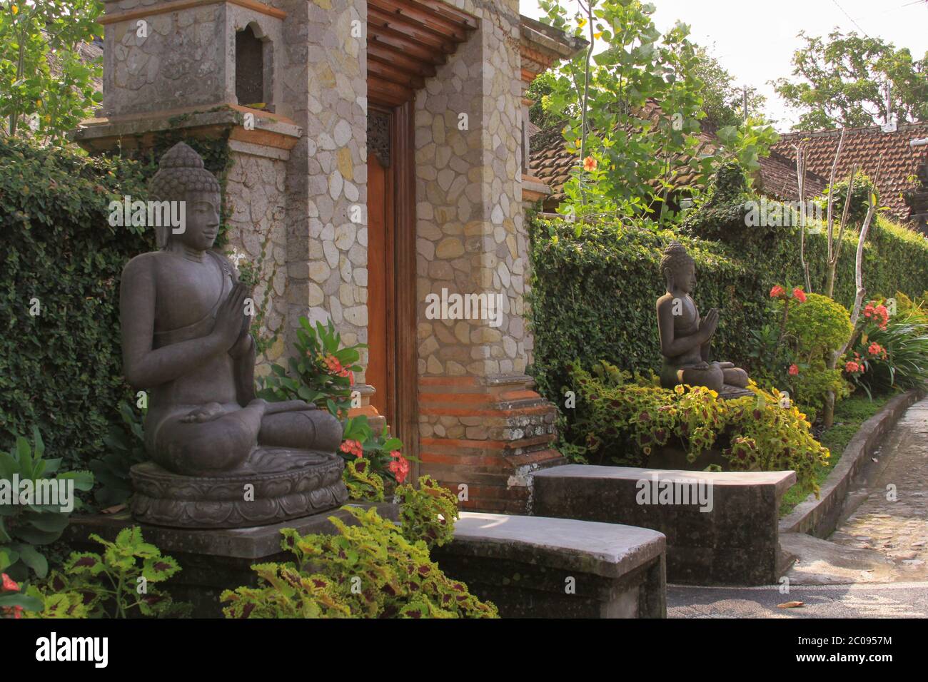 Door or gate to enter into traditional balinese garden architecture ...