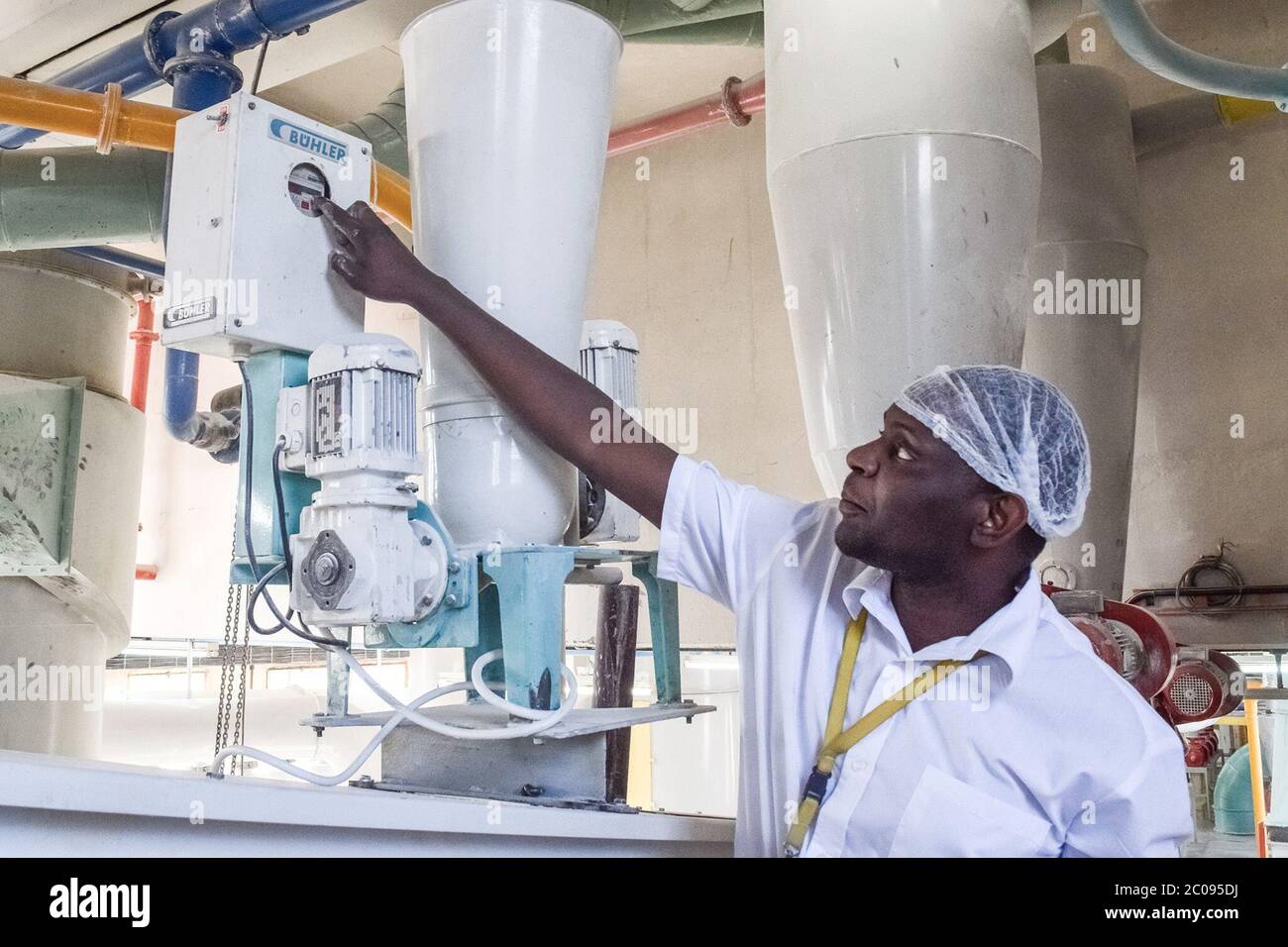 Maize milling hi-res stock photography and images - Alamy