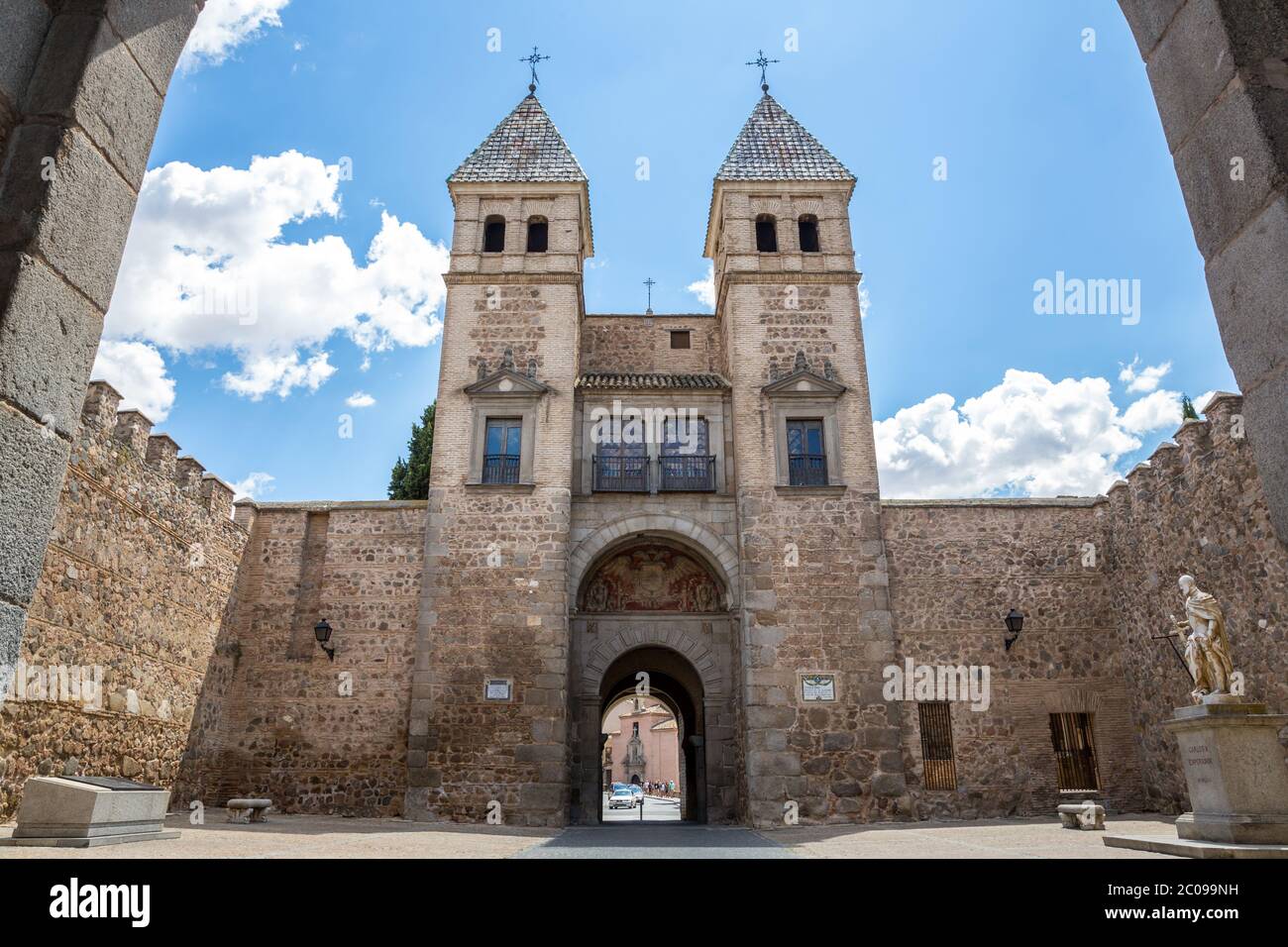Toledo's gate Spain Stock Photo - Alamy