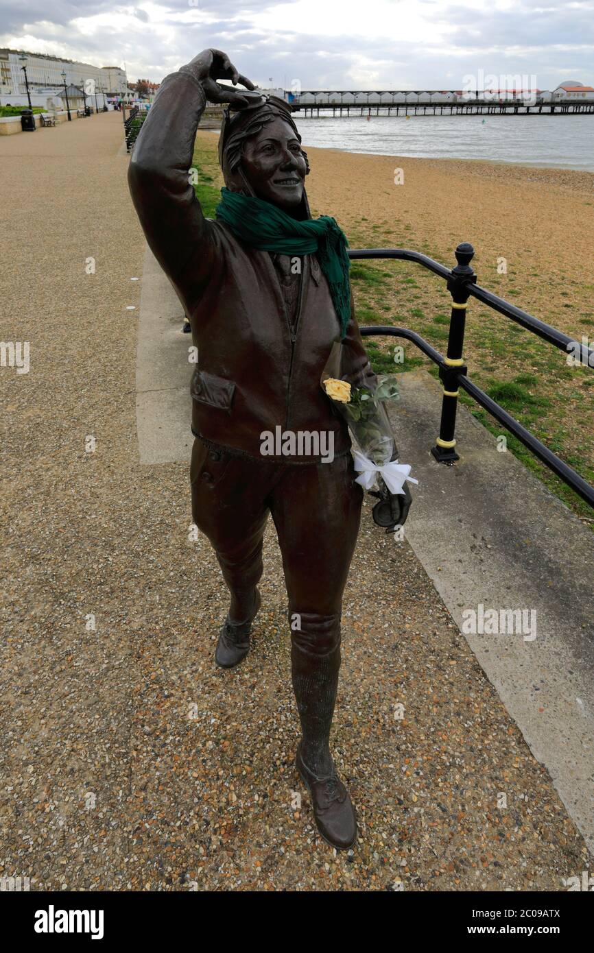 The Amy Johnson bronze statue, Central Parade, Herne Bay town, Kent ...