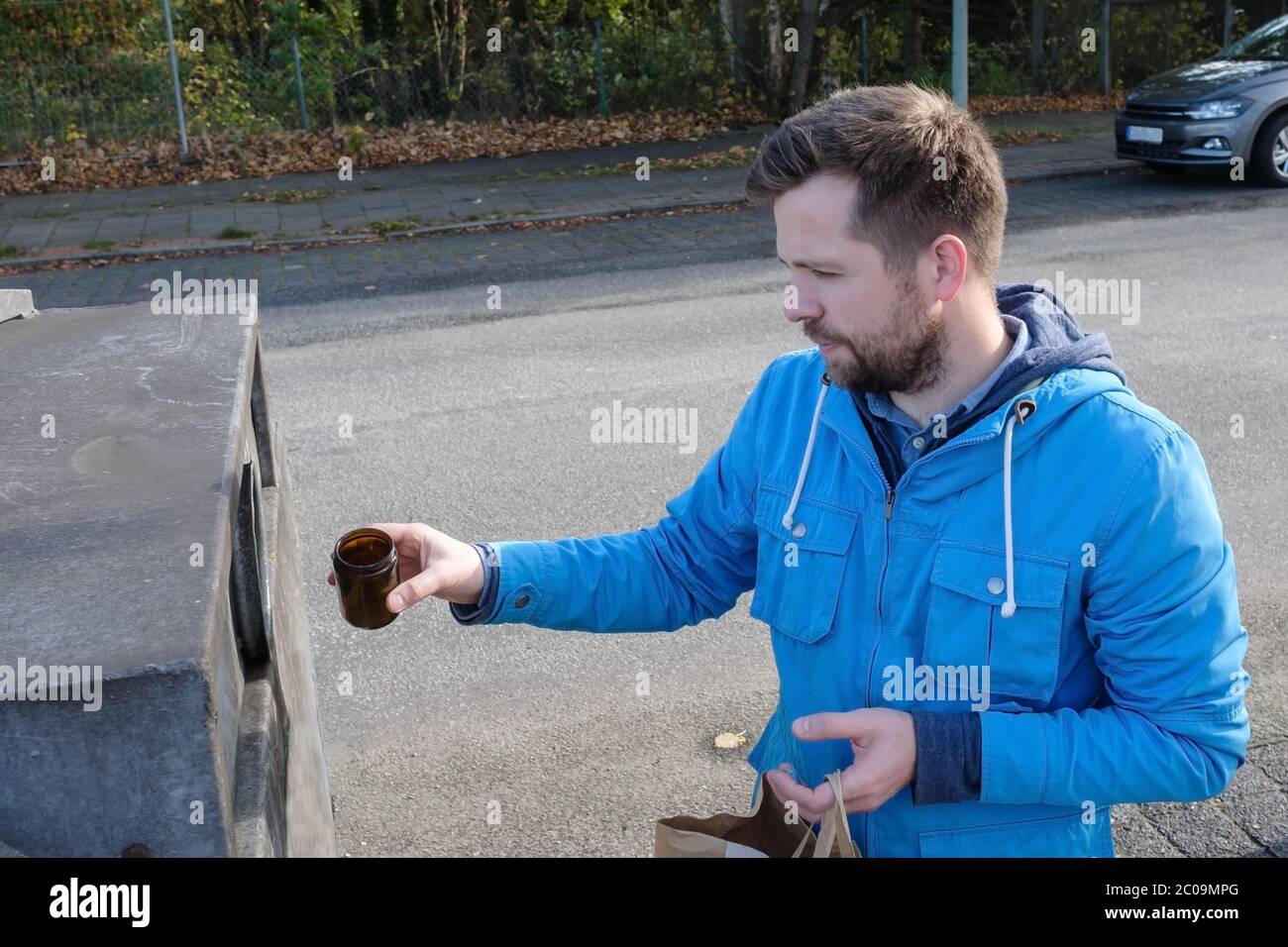 Man throwing glass bottle hi-res stock photography and images - Alamy