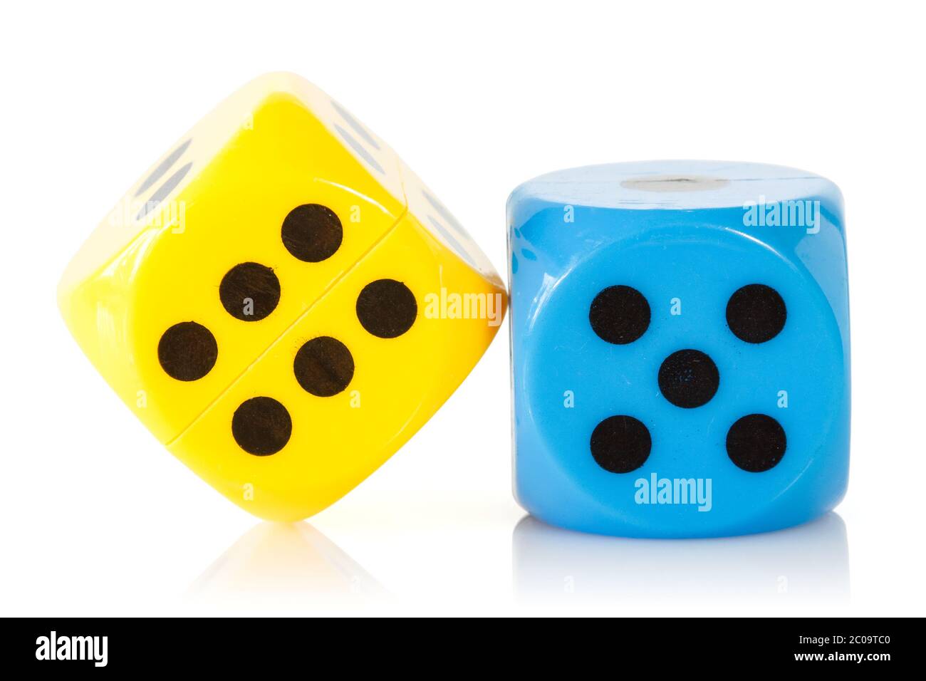 Two dice yellow hi-res stock photography and images - Alamy